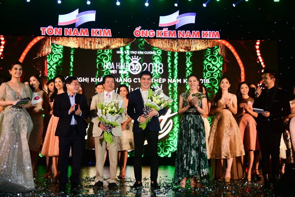 "STARRY NIGHT" CUSTOMER APPRECIATION GALA DINNER - Ariyana Convention ...