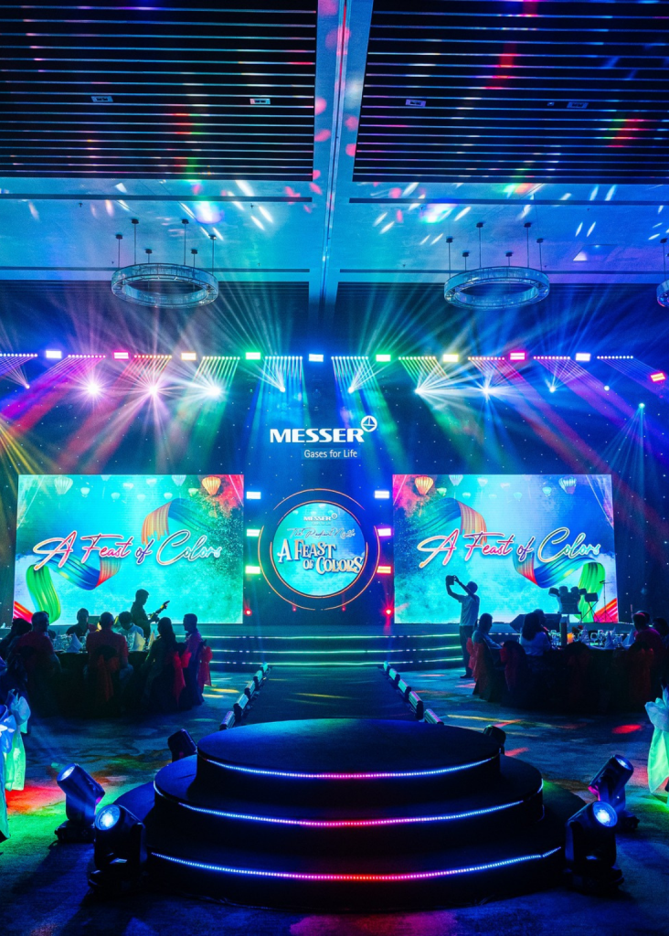 Ariyana Convention Centre Danang で色彩の饗宴「The Feast of Color」に浸る ...